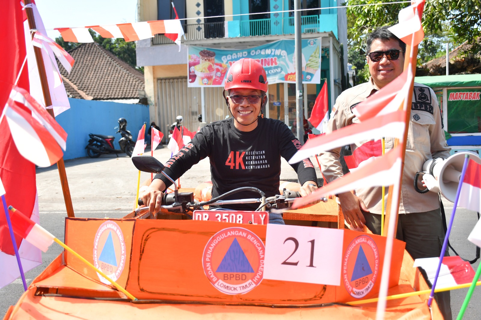 Lomba Sepeda Motor Hias