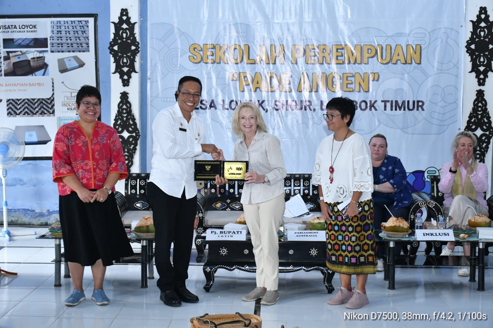 Desa Loyok Dikunjugi Parlemen Australia